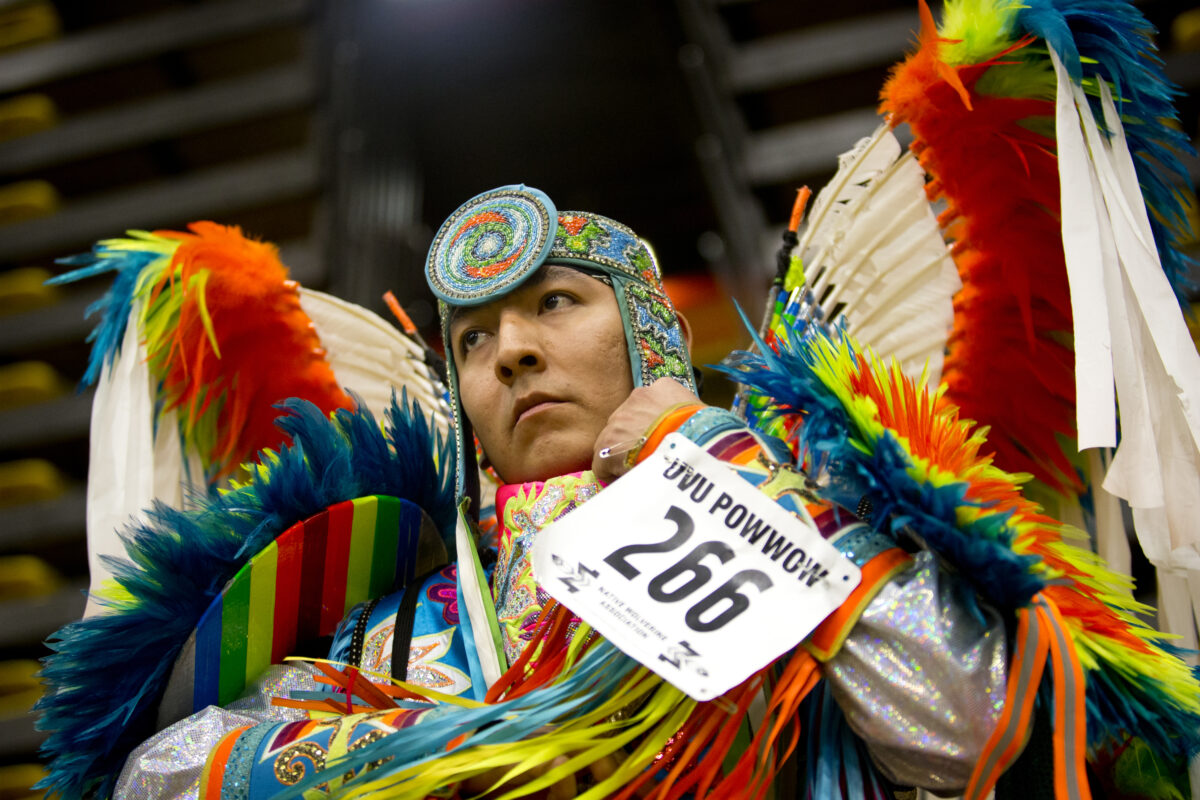 World champion hoop dancer pays forward his Navajo culture | News ...